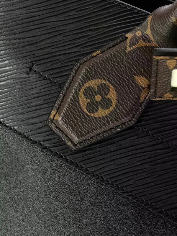LOUIS VUITTON City Steamer Satchel Mm Monogram Canvas And Leather