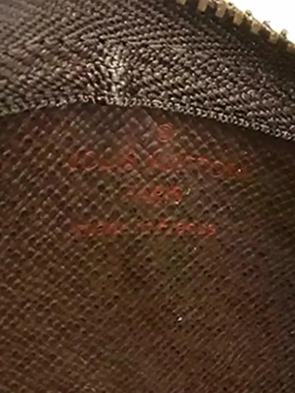 LOUIS VUITTON Damier Ebene Key Pouch