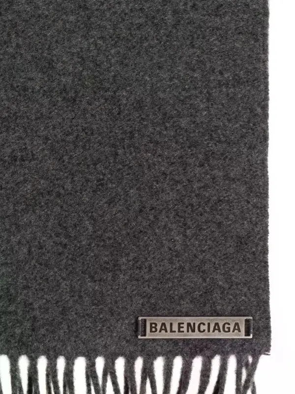 Balenciaga Fringed Logo-plaque Scarf