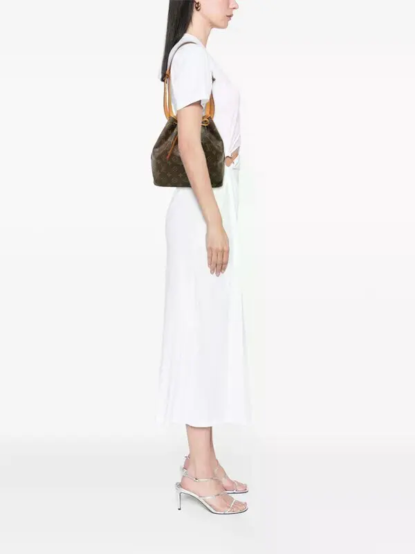 LOUIS VUITTON Monogram Petit Noé Bucket Bag