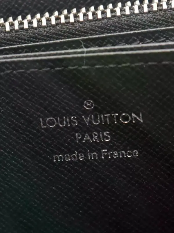LOUIS VUITTON 2019 Epi Zippy Wallet