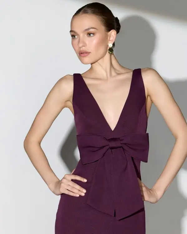 Mac Duggal Crepe Gown With V-neck And Bow Detail - Purple