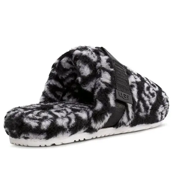 UGG Super Fluff Slipper