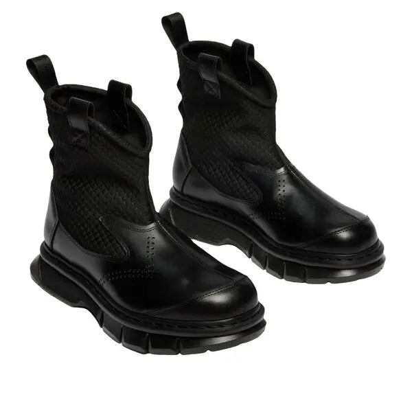 Dr. Martens Qubist Rigger Boots