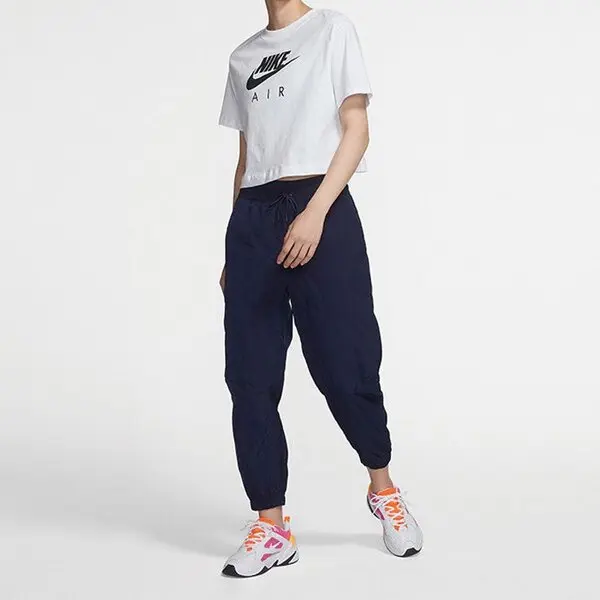 Nike Cropped T-shirt With Round Neck