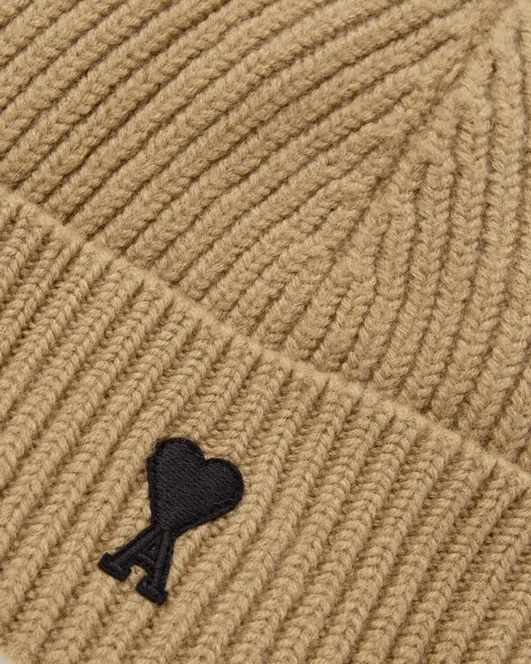 AMI Paris De Coeur Beanie - Camel
