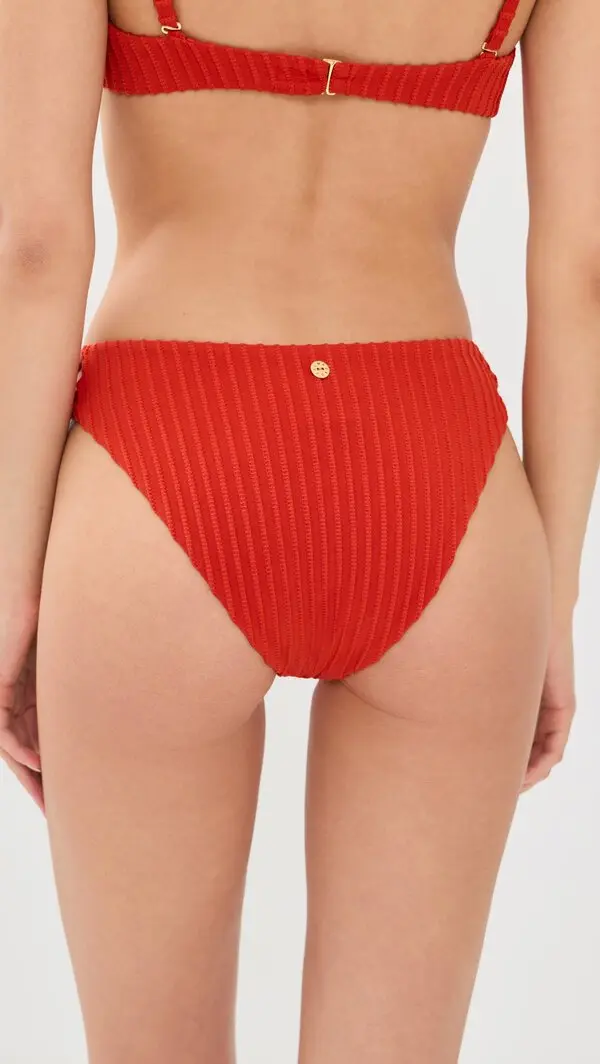 PALMACEA Elisa Bottoms