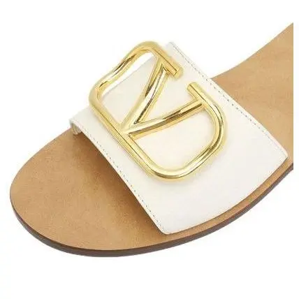 Valentino Garavani Calfskin Point Vlogo Signature Slide - Ivory