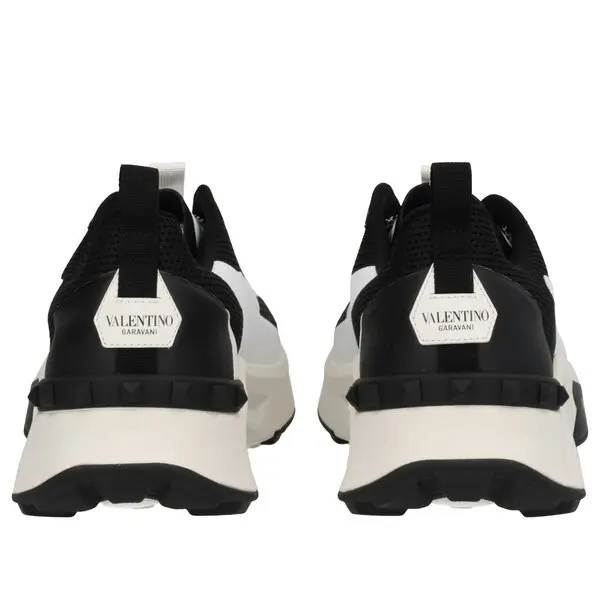 Valentino Garavani Fw25 True Act Sneakers - Black