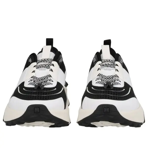 Valentino Garavani Fw25 True Act Sneakers - Black