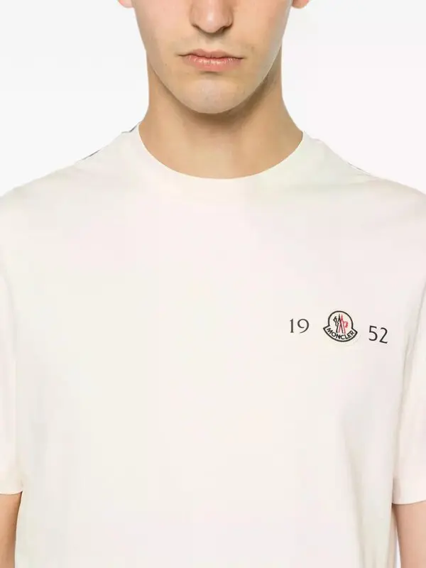 Moncler Logo-patch T-shirt