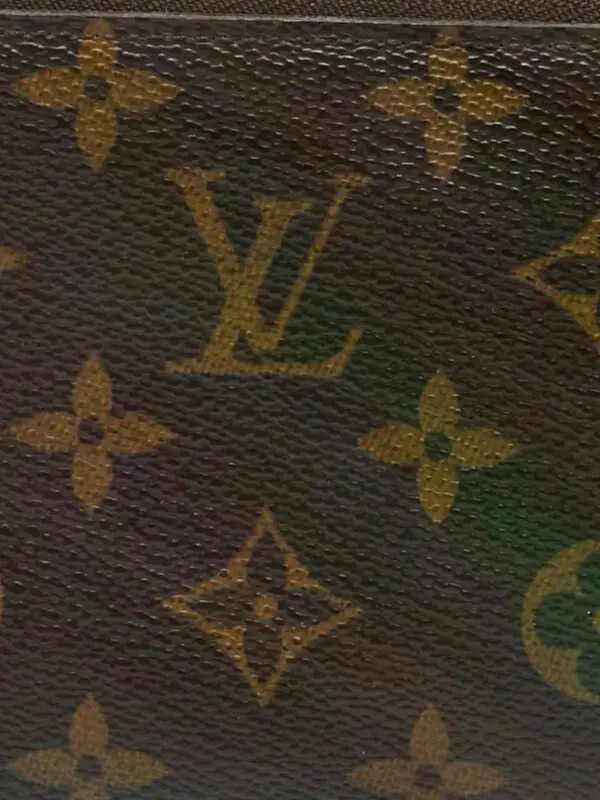 LOUIS VUITTON Zippy Monogram Wallet