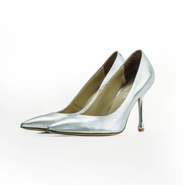 STESSA BY SARAH Molly Luxe" Metallic Stiletto Pumps - Silver