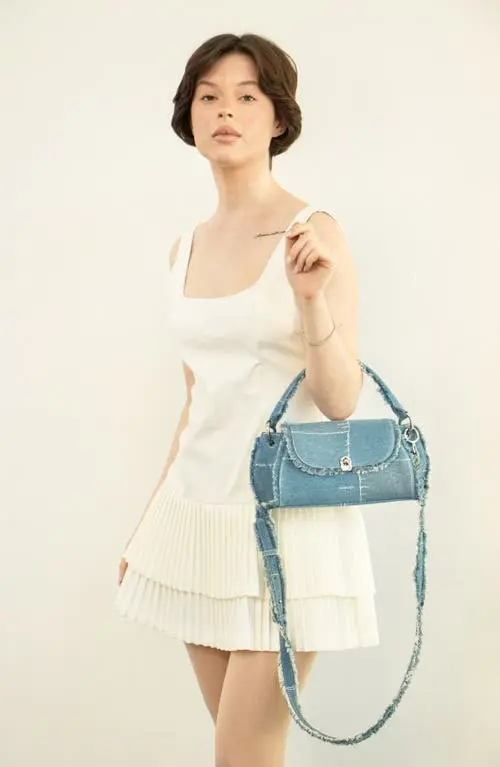 NOIRGAZE Scallop Bag With Raw-edge Detailing