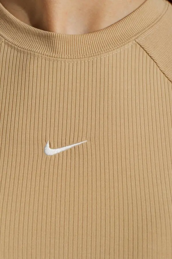 Nike Top With A "z" Logo
