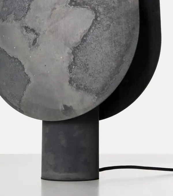 101 COPENHAGEN Clam Table Lamp