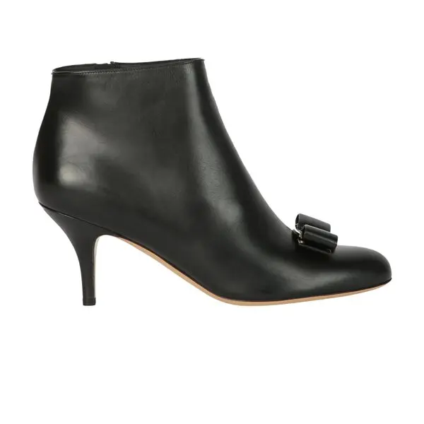 FERRAGAMO Wmns Vara Bow Ankle Boot - Black