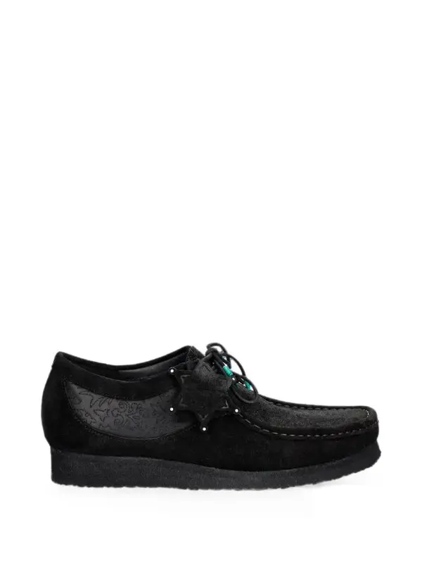 Clarks Wallabee Embroidered Boots - Black
