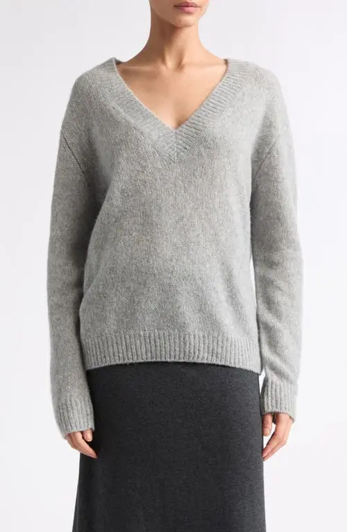 LISA YANG Leona V-neck Cashmere & Silk Sweater - Cloudy