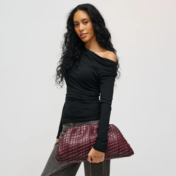 URBAN EXPRESSIONS Veronica Woven Clutch With Chain Strap - Wine