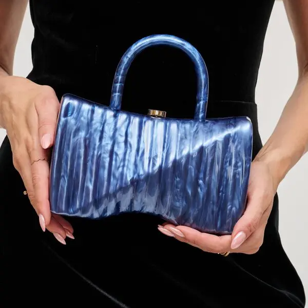 URBAN EXPRESSIONS Julie Evening Bag With Gold Hardware - Navy