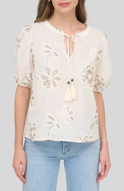 ZOE AND CLAIRE Floral Embroidered Puff Sleeve Top - Cream