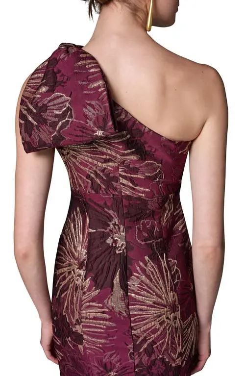 Donna Karan New York One-shoulder Gown