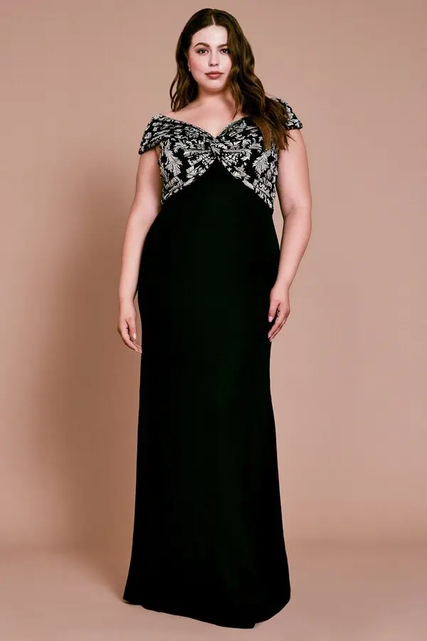 Tadashi Shoji Rune Twisted Crepe Gown Plus Size - Silver/black