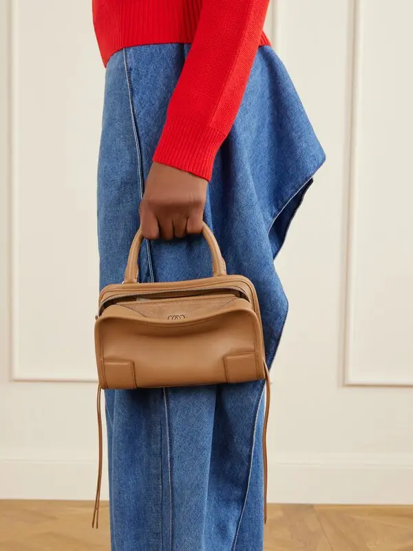 Loewe Amazona 180 Leather Shoulder Bag - Neutrals