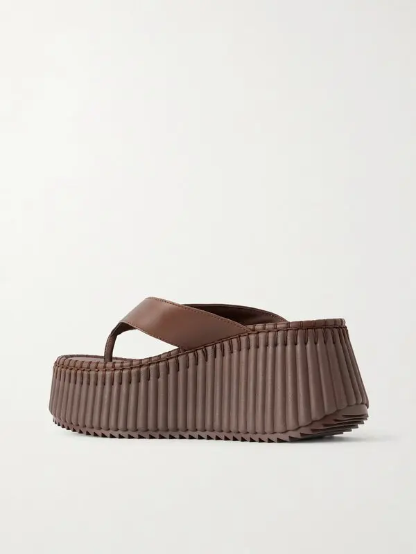 Chloé Nama Leather Platform Thong Sandals - Brown