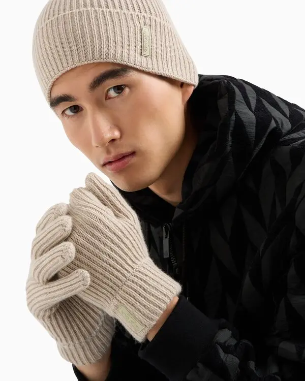Giorgio Armani Ribbed Cashmere Beanie - Beige