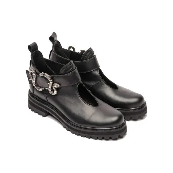 CLARA BARCELO The Mother-in-law Buckled Ankle Boots - Black