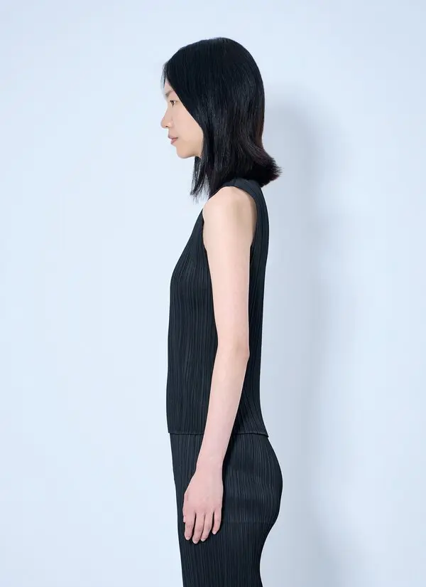 Issey Miyake Sleeveless Ribbed High-neck Top - Black