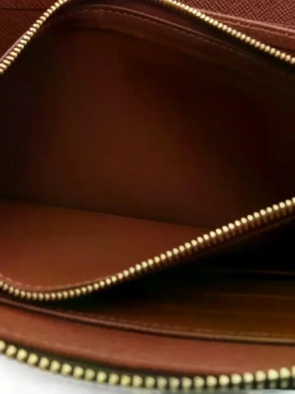 LOUIS VUITTON Zippy Monogram Wallet - Brown