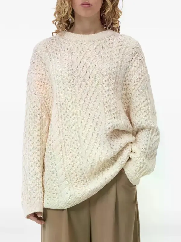 Closed Cable-knit Sweater