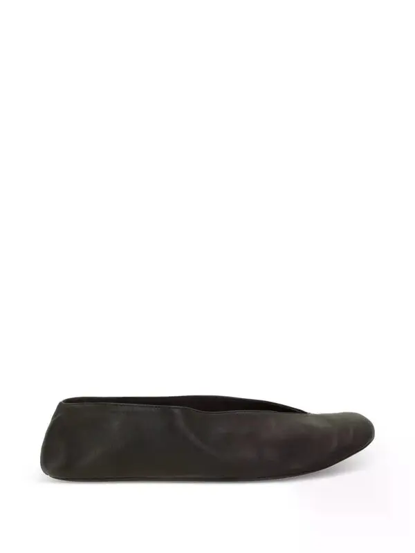 THE ROW V-neck Leather Loafers