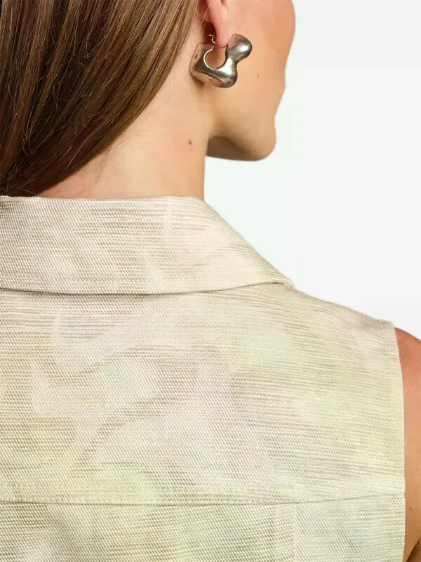 HEVRON Skylar Camouflage Print Peplum Top