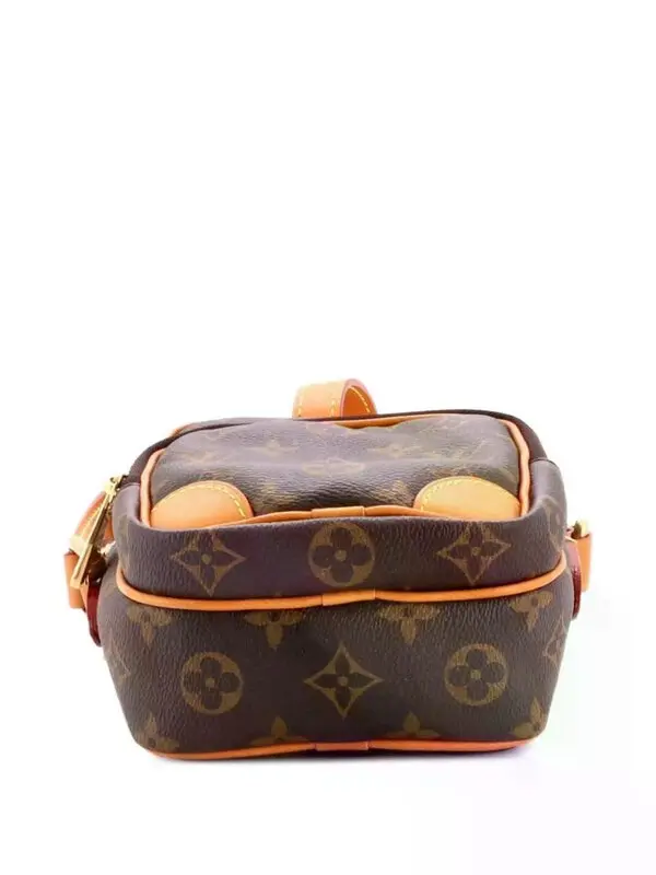 LOUIS VUITTON Amazone Crossbody Bag Monogram Archive