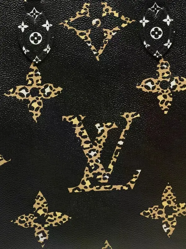 LOUIS VUITTON Monogram Giant Jungle Onthego Tote Bag - Black