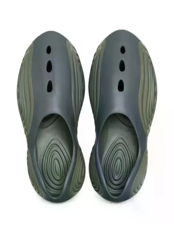 CROCS Ripple Perforated Clogs