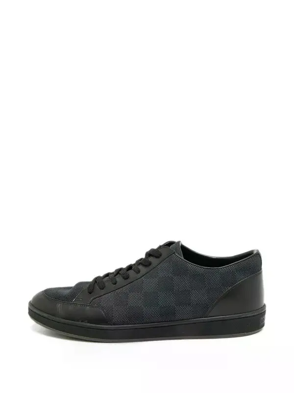 LOUIS VUITTON Damier Graphite Offshore Sneakers