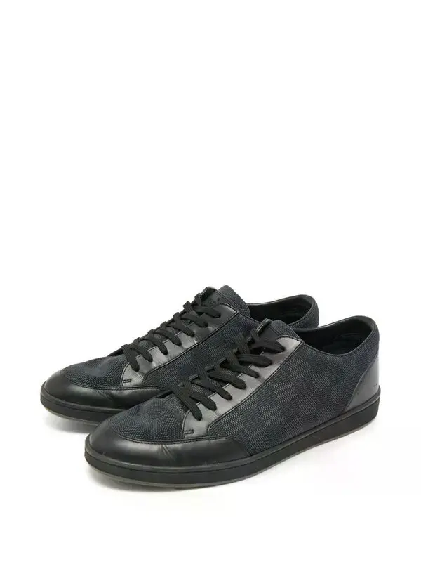 LOUIS VUITTON Damier Graphite Offshore Sneakers