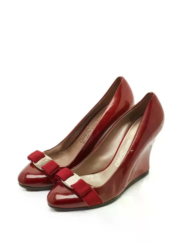 FERRAGAMO Vara Bow Wedge Pumps