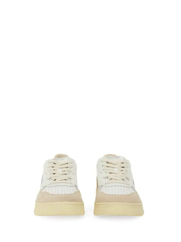 AUTRY Medalist Low Top Sneakers - White