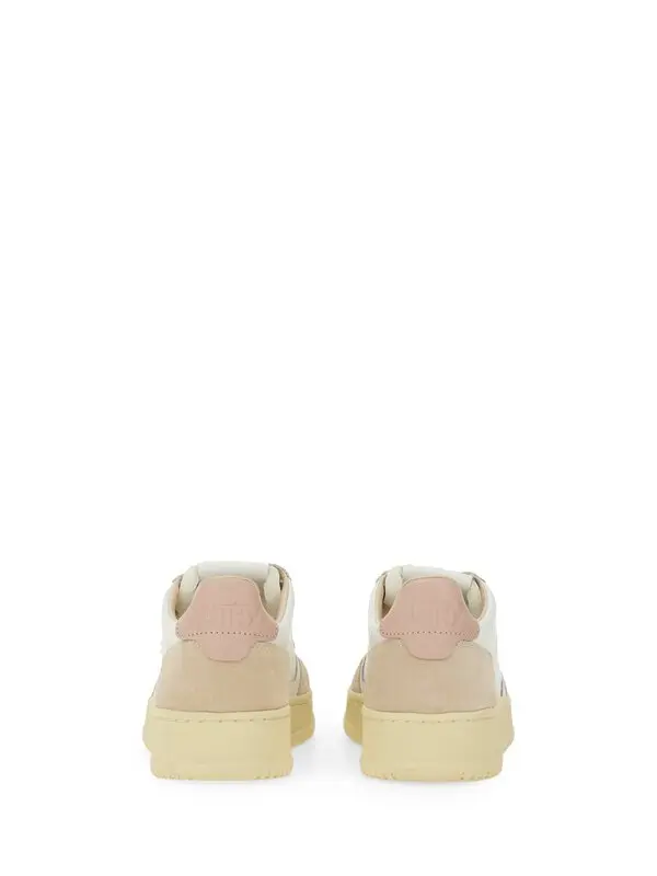 AUTRY Medalist Low Top Sneakers - White