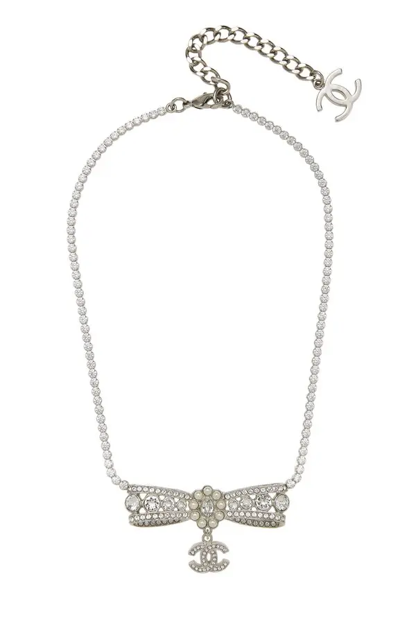 Chanel Crystal 'cc' Bow Necklace - Silver