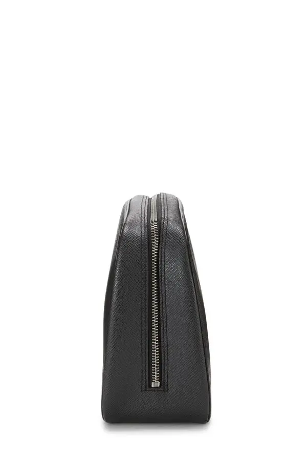 LOUIS VUITTON Taiga Toiletry Pouch
