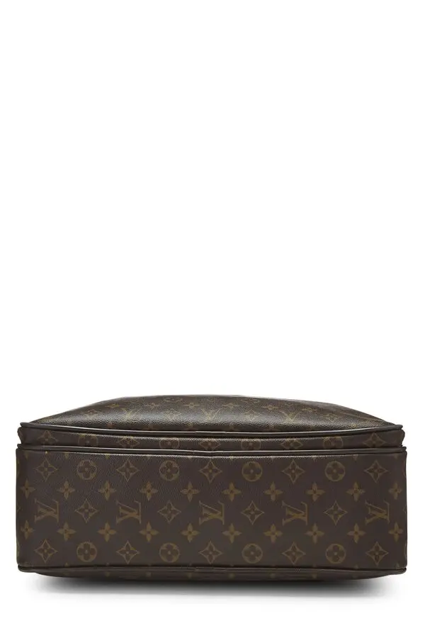 LOUIS VUITTON Monogram Icare Briefcase - Brown