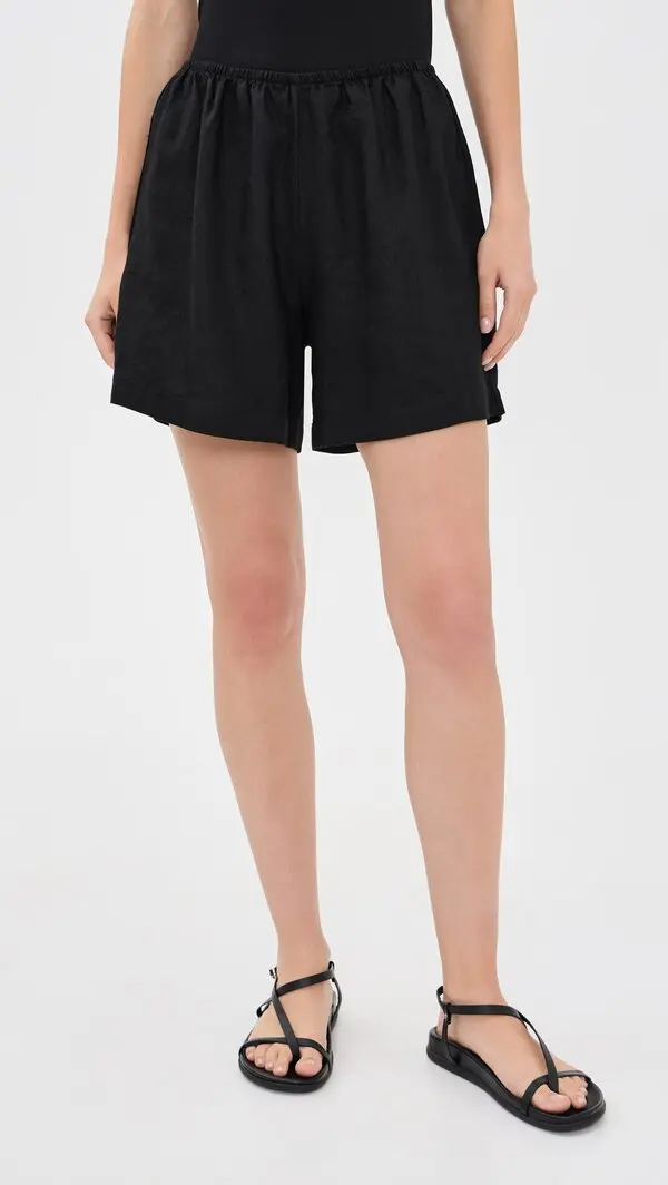 Donni. The Linen Shorts