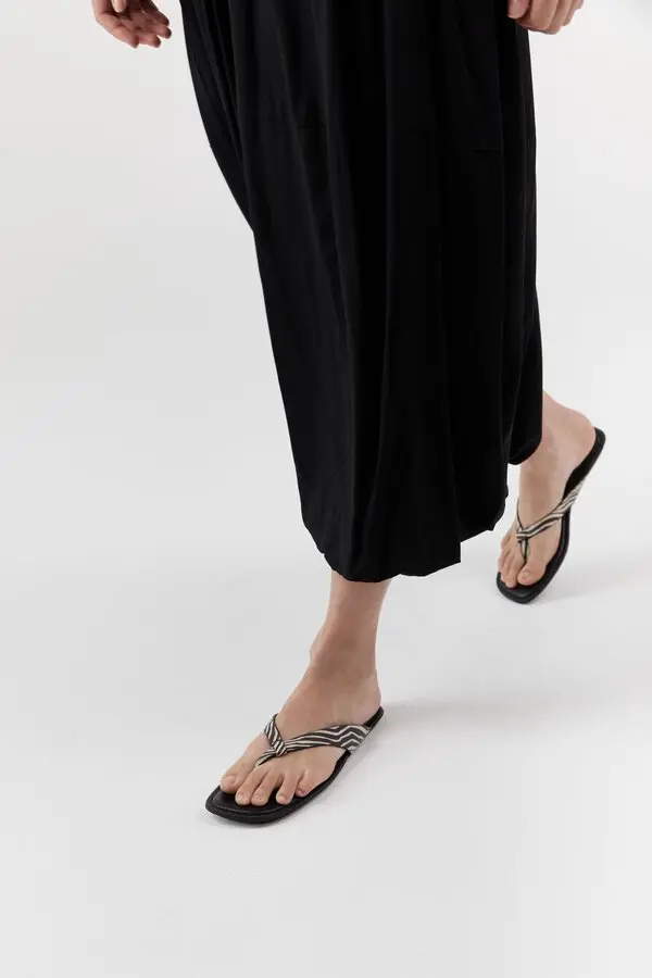 ST. AGNI Opanka Slide Sandals